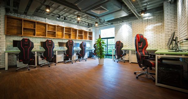 Tham quan gaming house mới của Edward Gaming